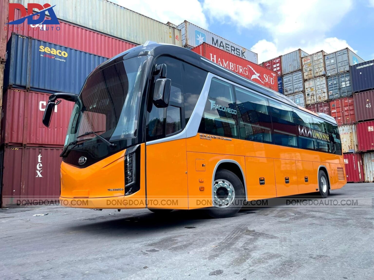 Xe Kia Grandbird 24 phòng Tracomeco 2023 – ĐÔNG ĐÔ AUTO